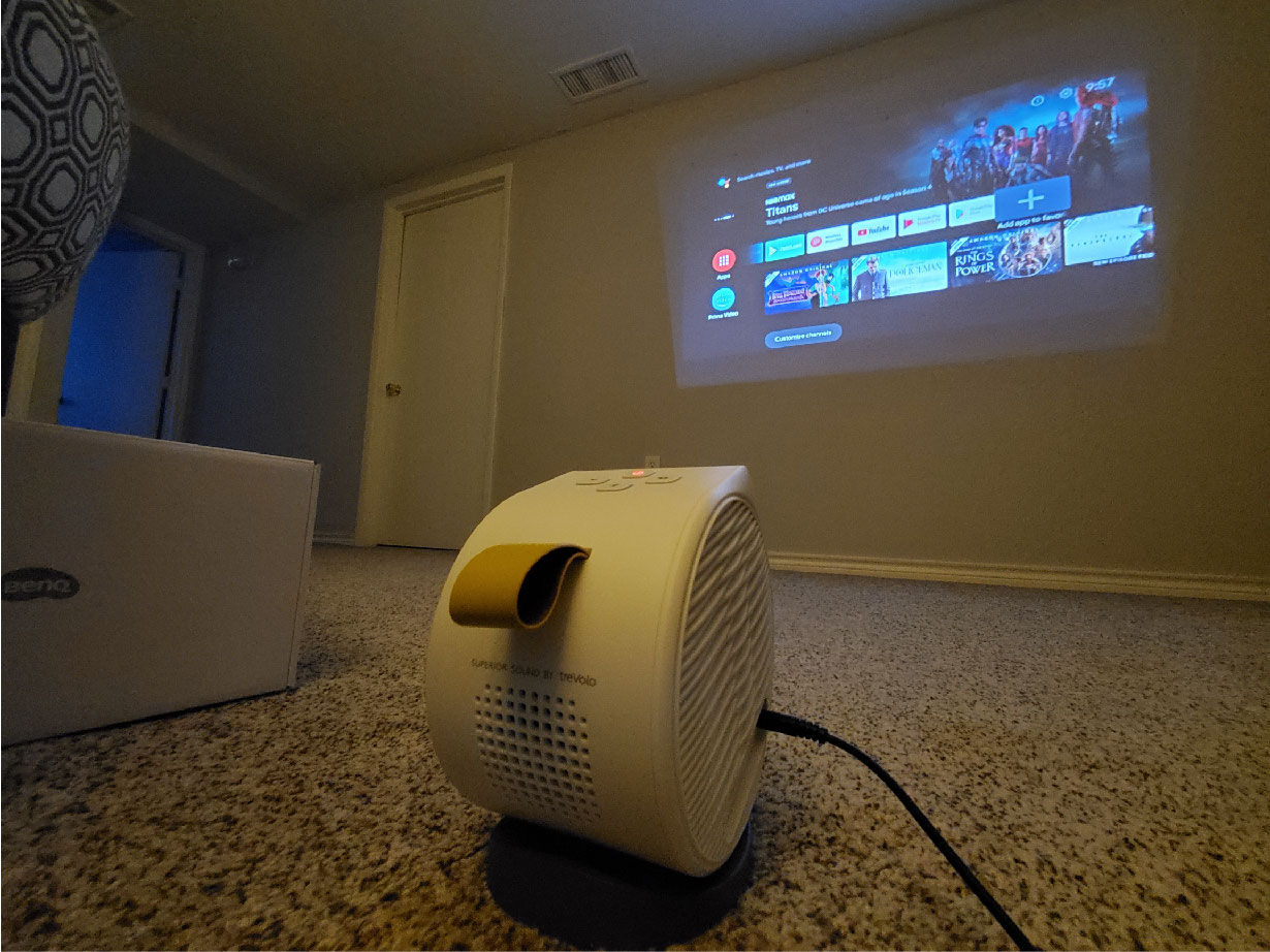 Unwind For The Night With The GV11 Portable Projector | BenQ US